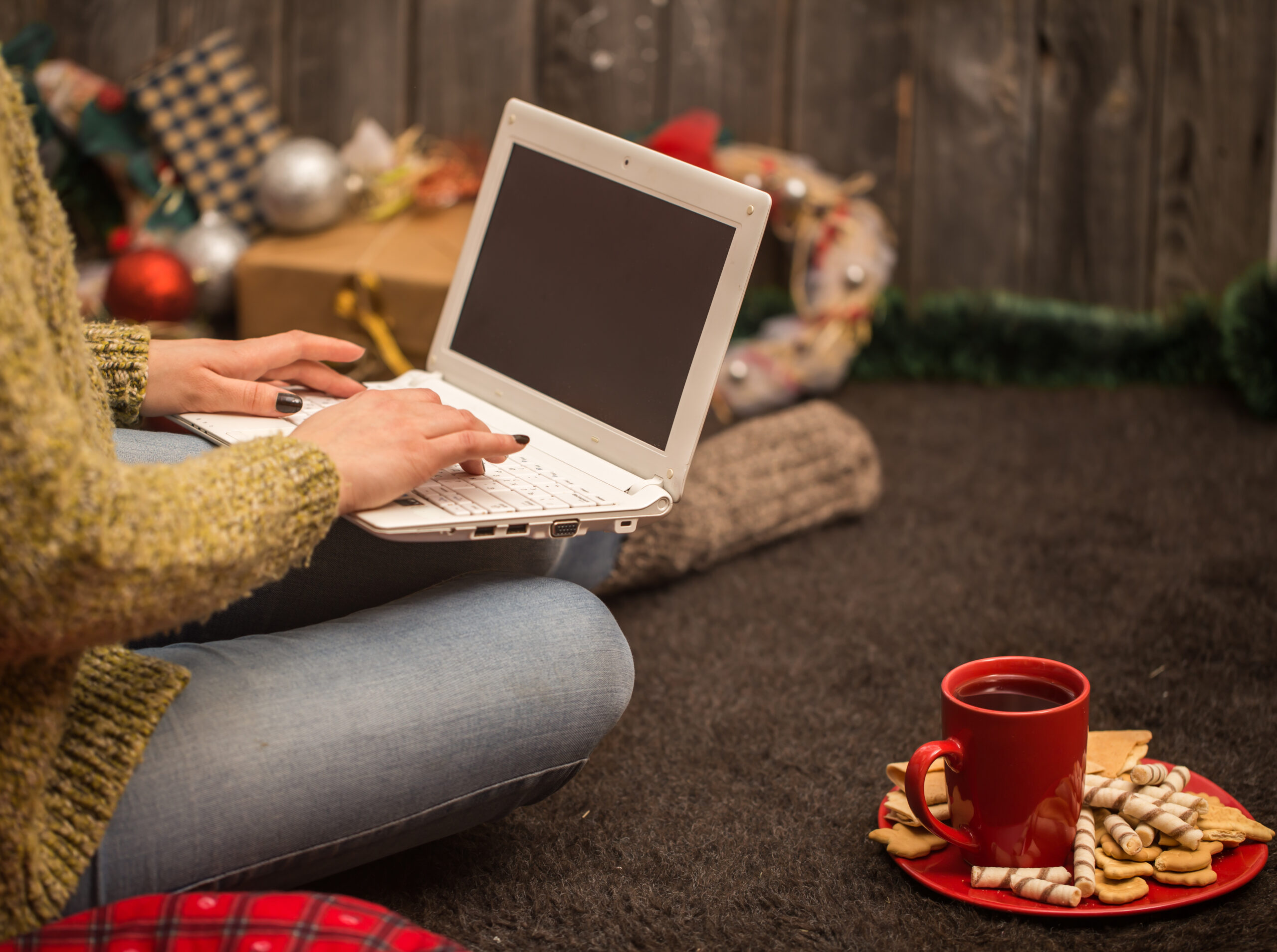 AI Applications for Budget-Friendly Holiday Planning