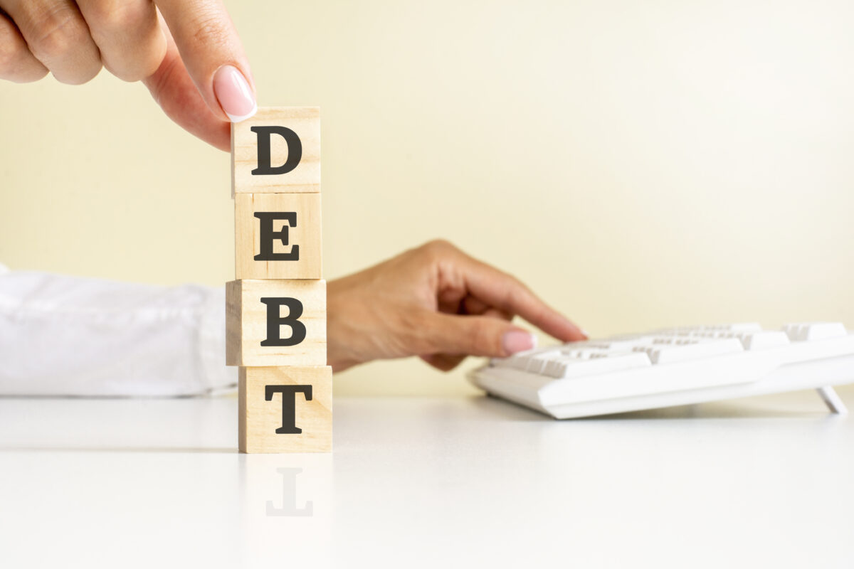 How to use the debt snowball method to pay off debt - SaverLife